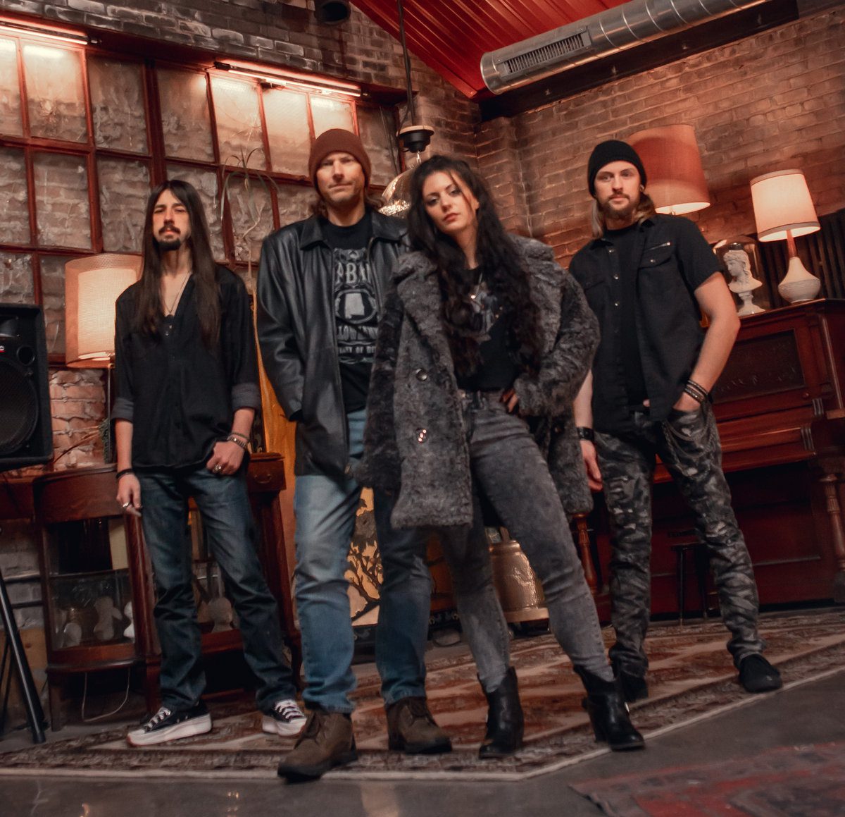 Bourbon House - Criaturas Salvajes