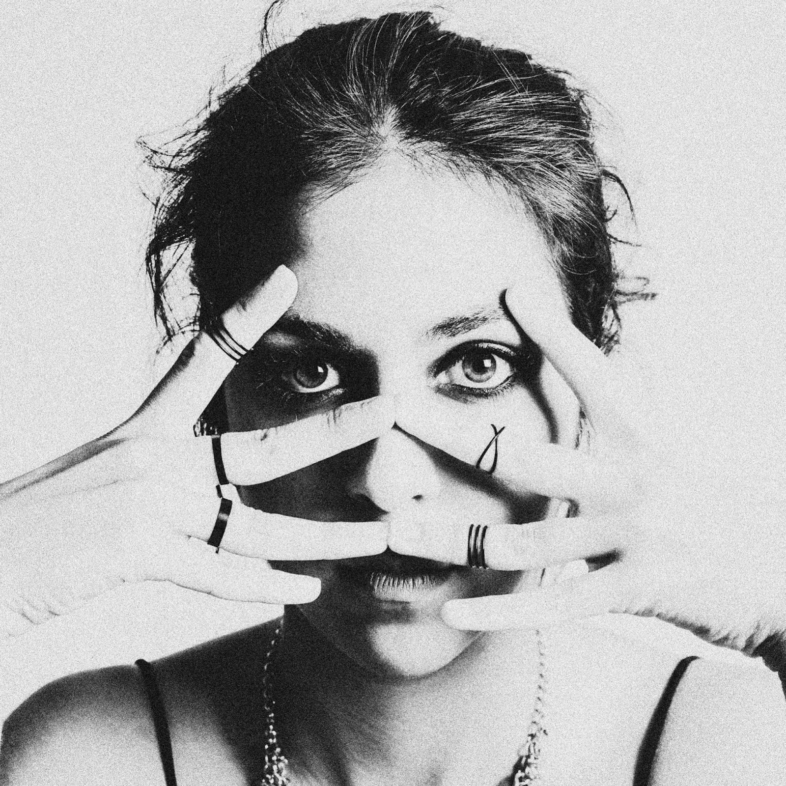 Nadia Sheikh - Criaturas Salvajes